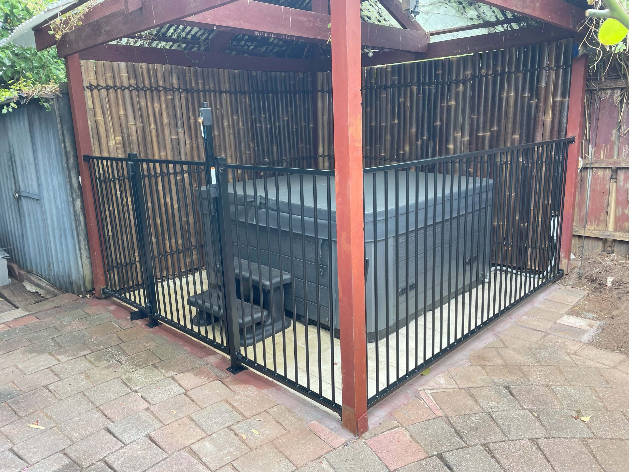 Flat Top Tubular Fencing Pacific Pool Fencing Flat Top Tubular Fencing Pacific Pool Fencing